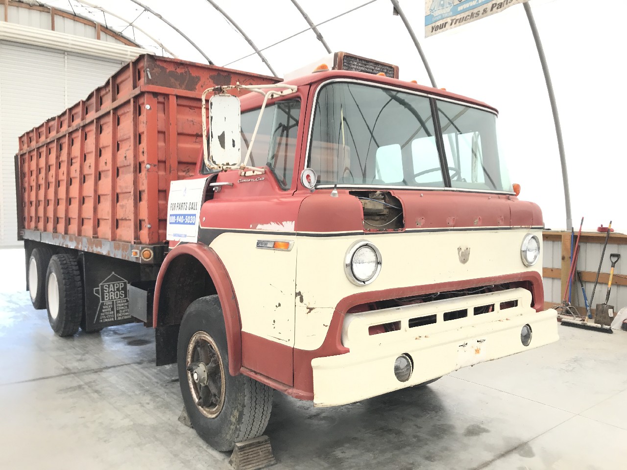 Ford C8000 Parts Unit for Sale