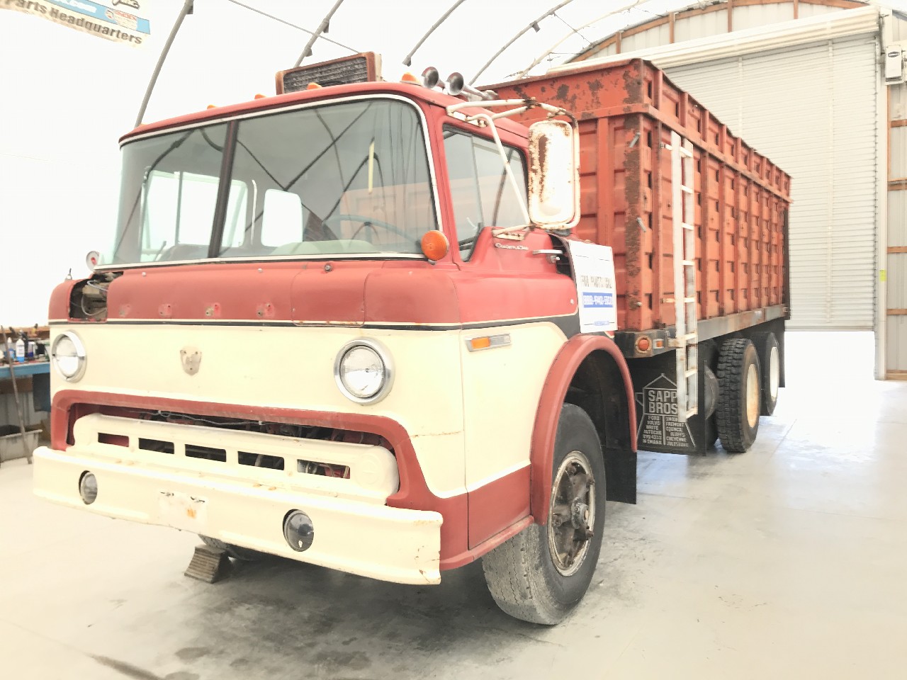 Ford C8000 Parts Unit for Sale