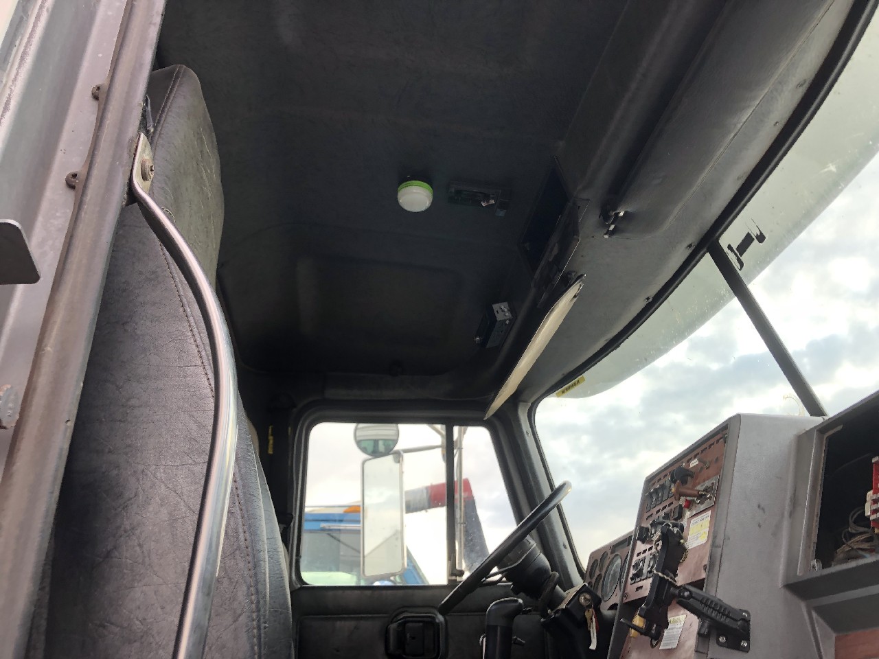 Mack CL600 Parts Unit for Sale