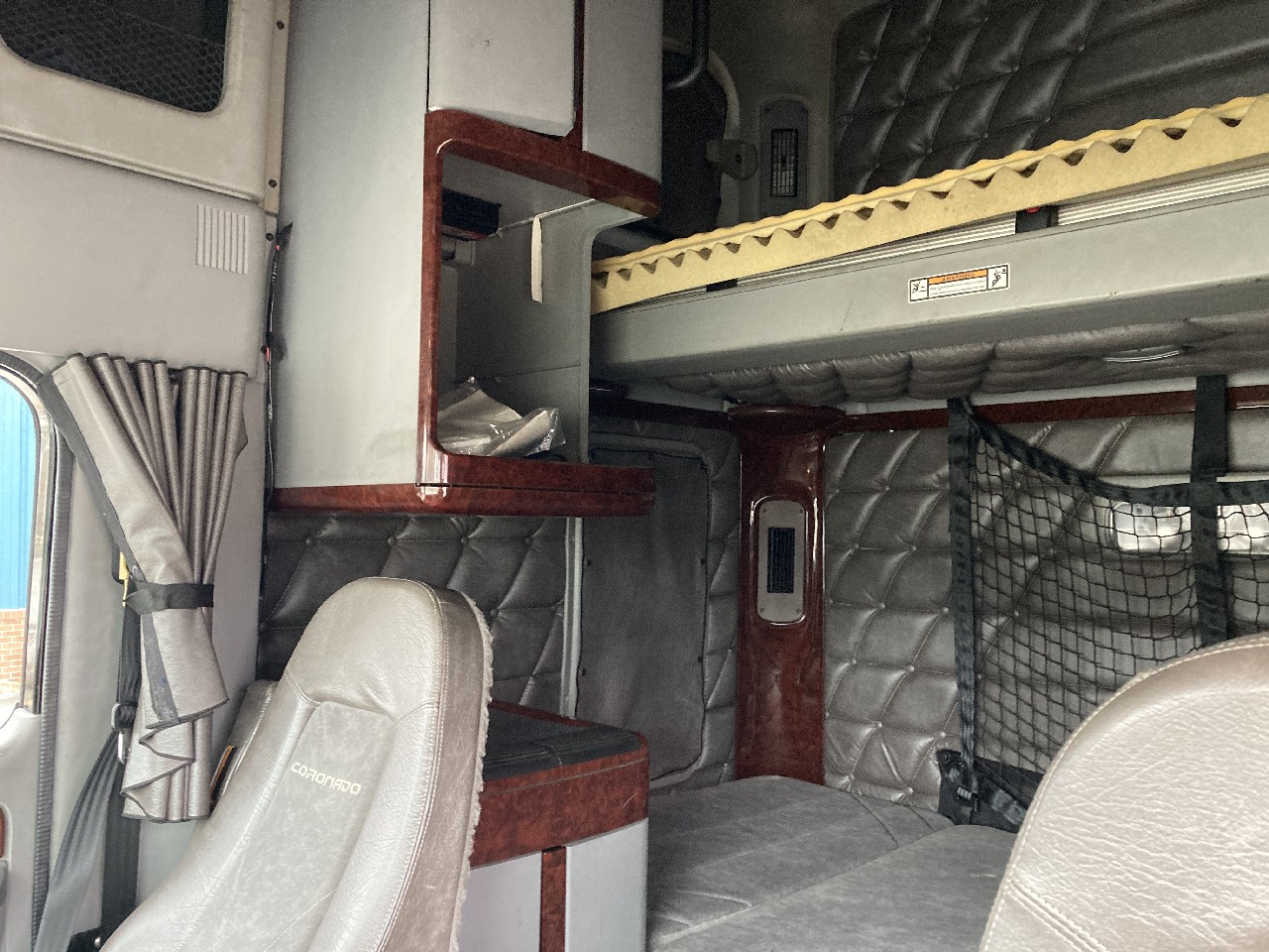 Freightliner CORONADO Truck for Sale