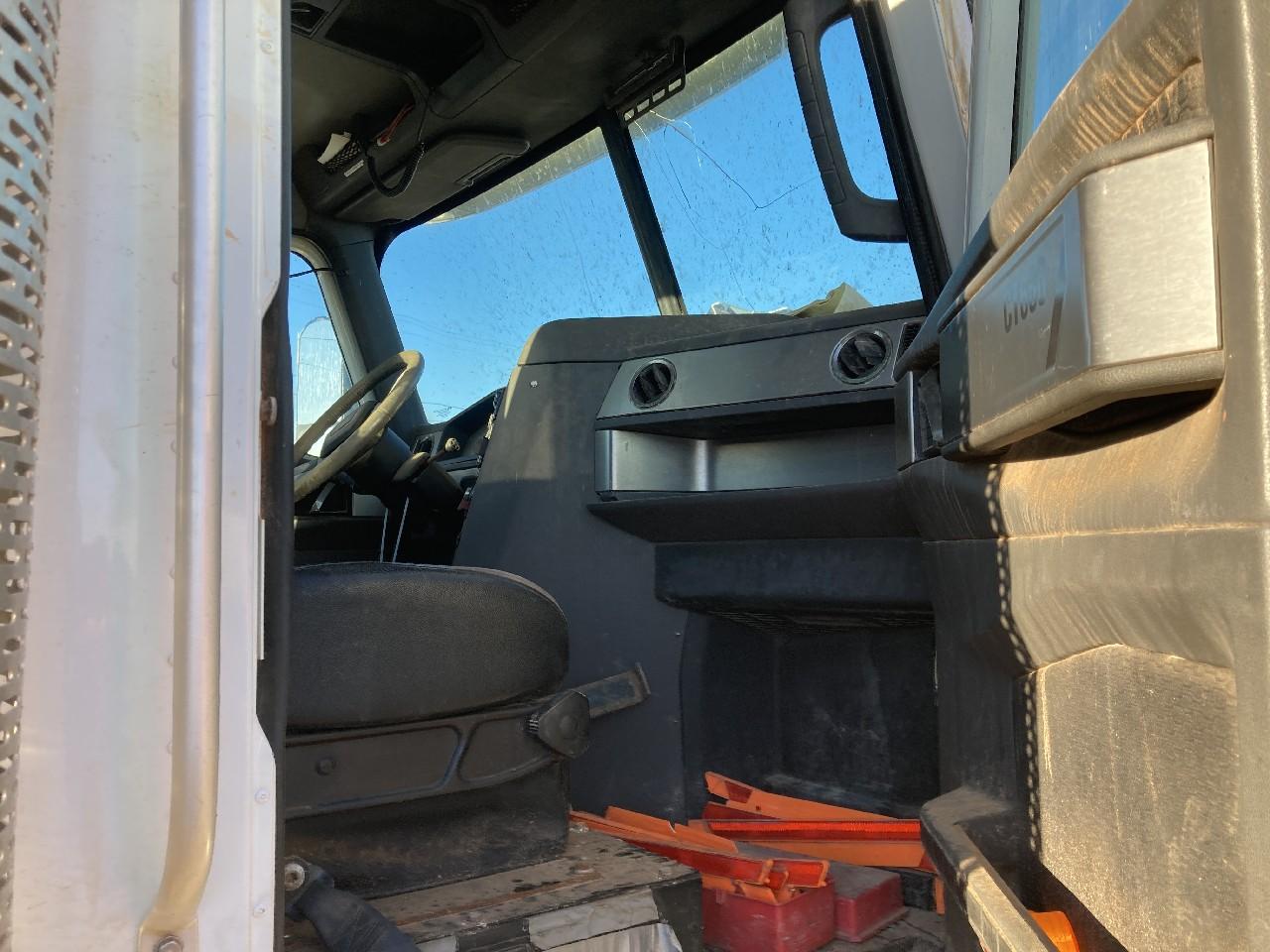 CAT CT660 Parts Unit for Sale