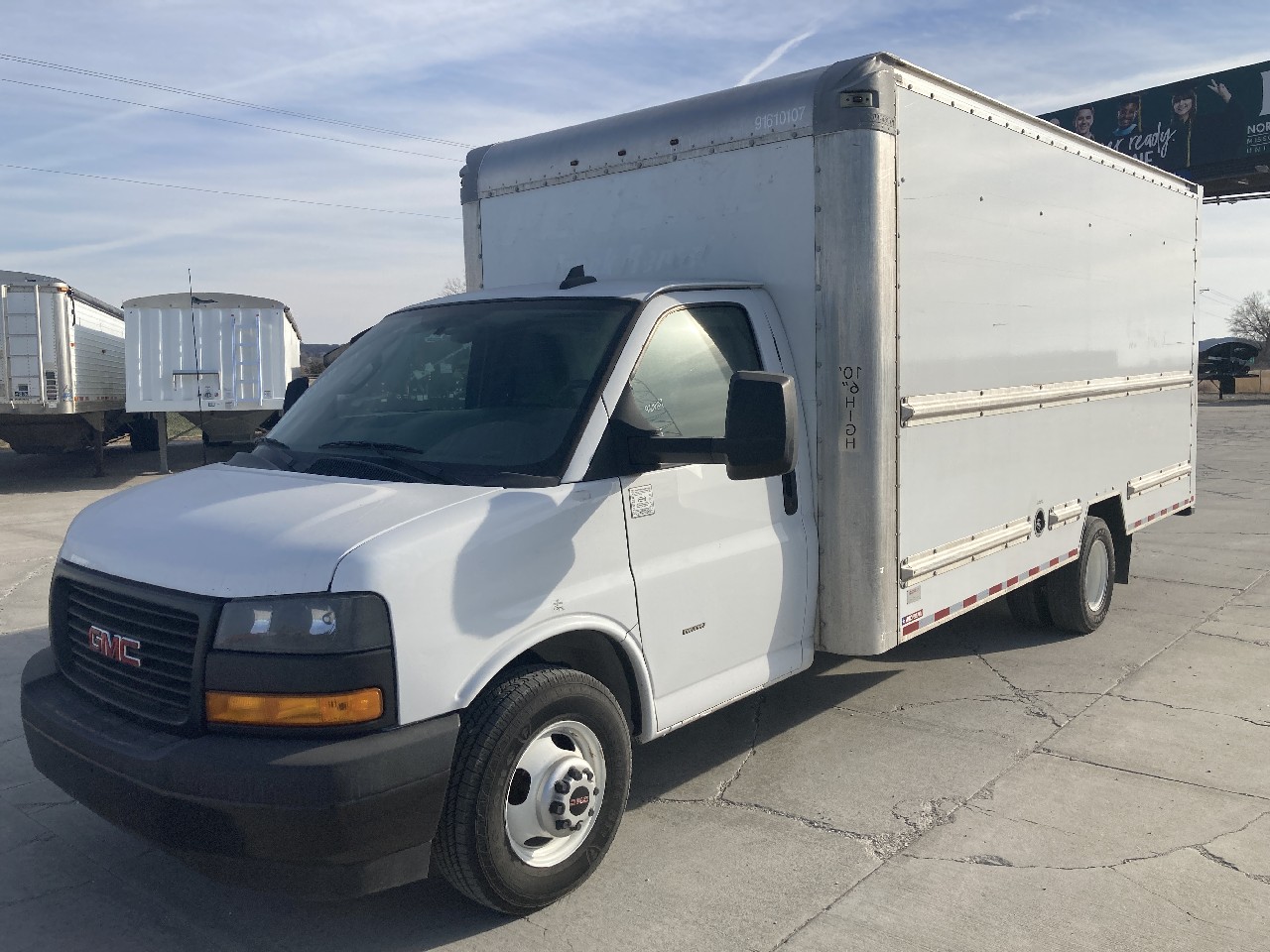 GMC CUBE VAN Truck for Sale