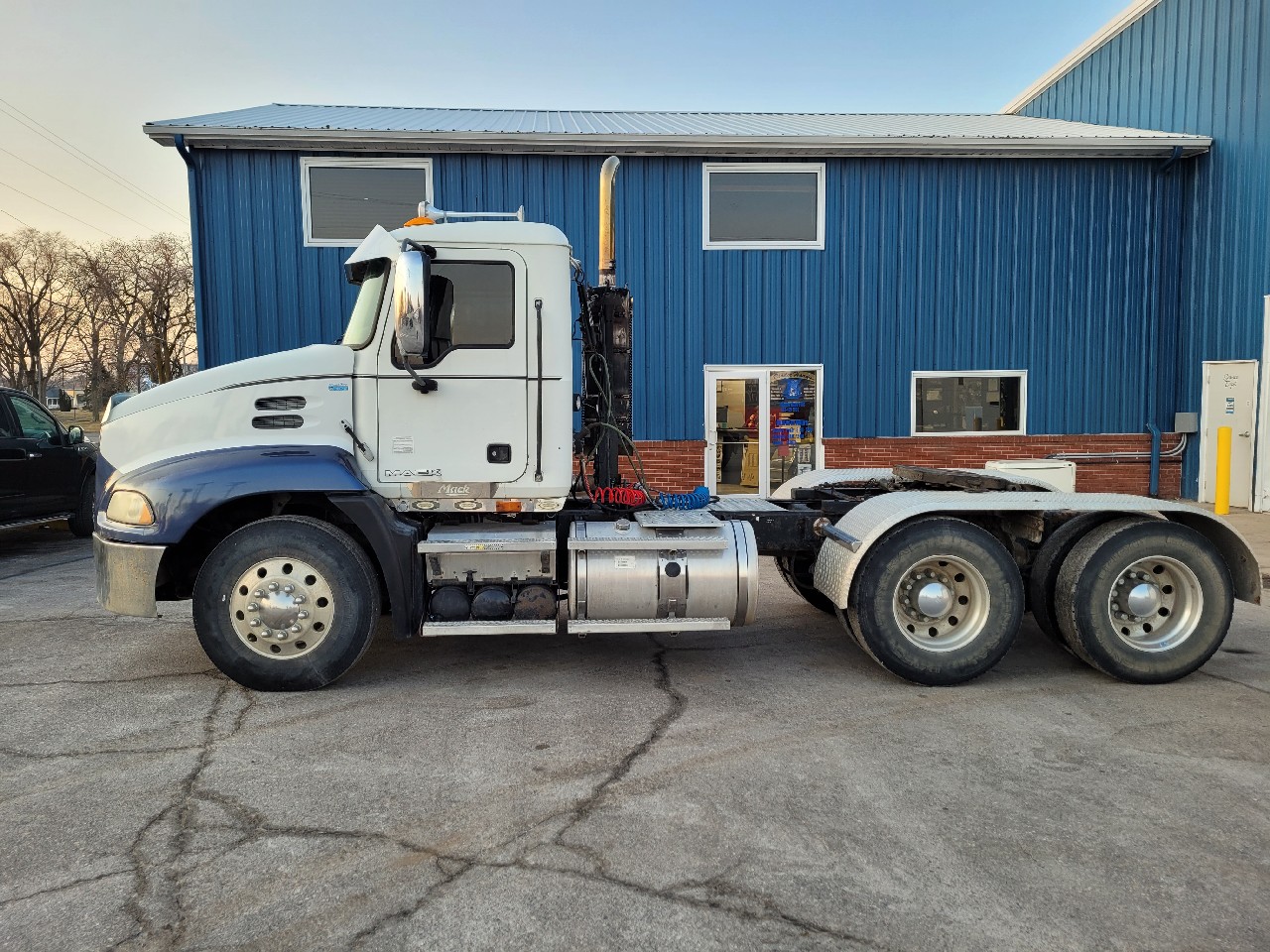 Mack CXU613 Truck for Sale