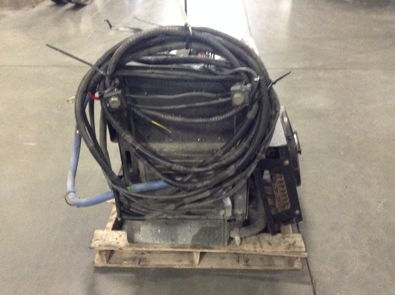 Carrier 6000 SERIES APU | Auxiliary Power Unit for Sale