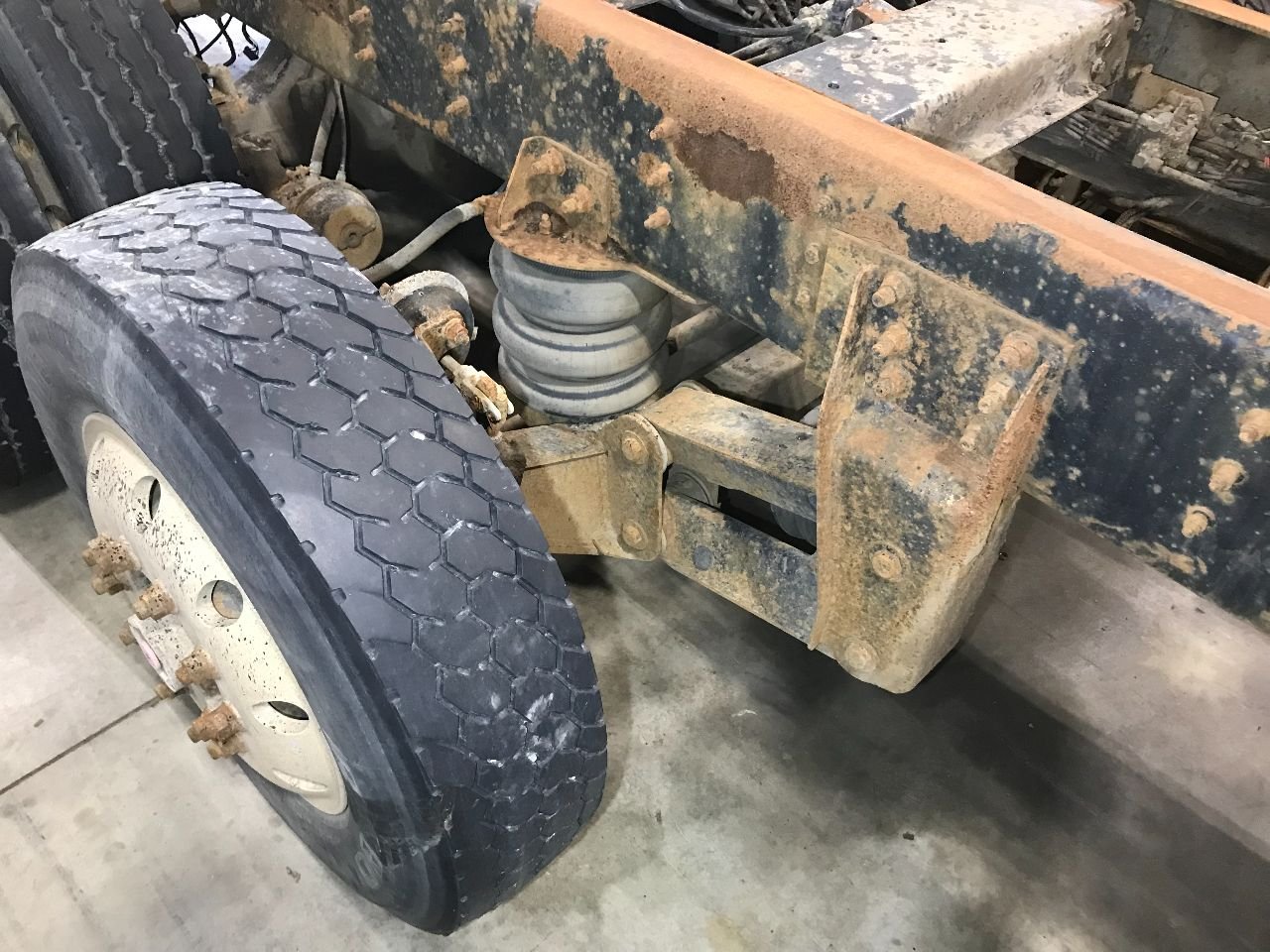 Hendrickson H01406050644 Lift (Tag / Pusher) Axle for Sale