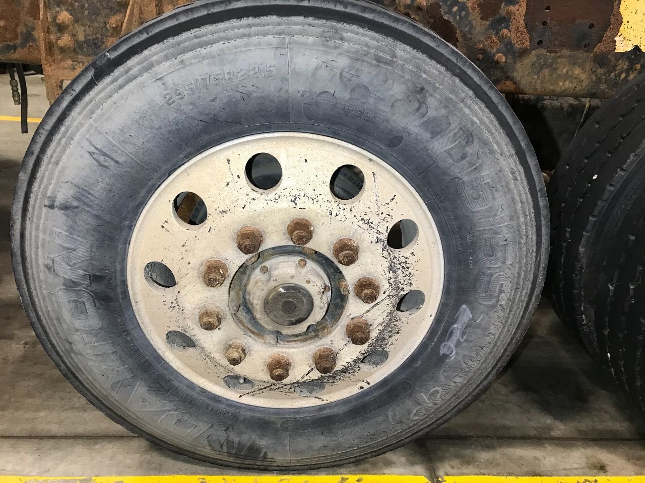 Hendrickson H01406050644 Lift (Tag / Pusher) Axle for Sale