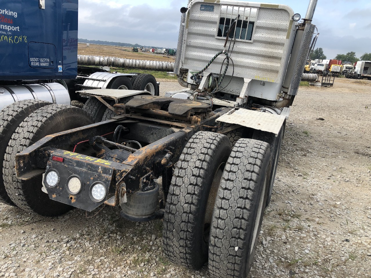 Freightliner FLD120SD Parts Unit for Sale