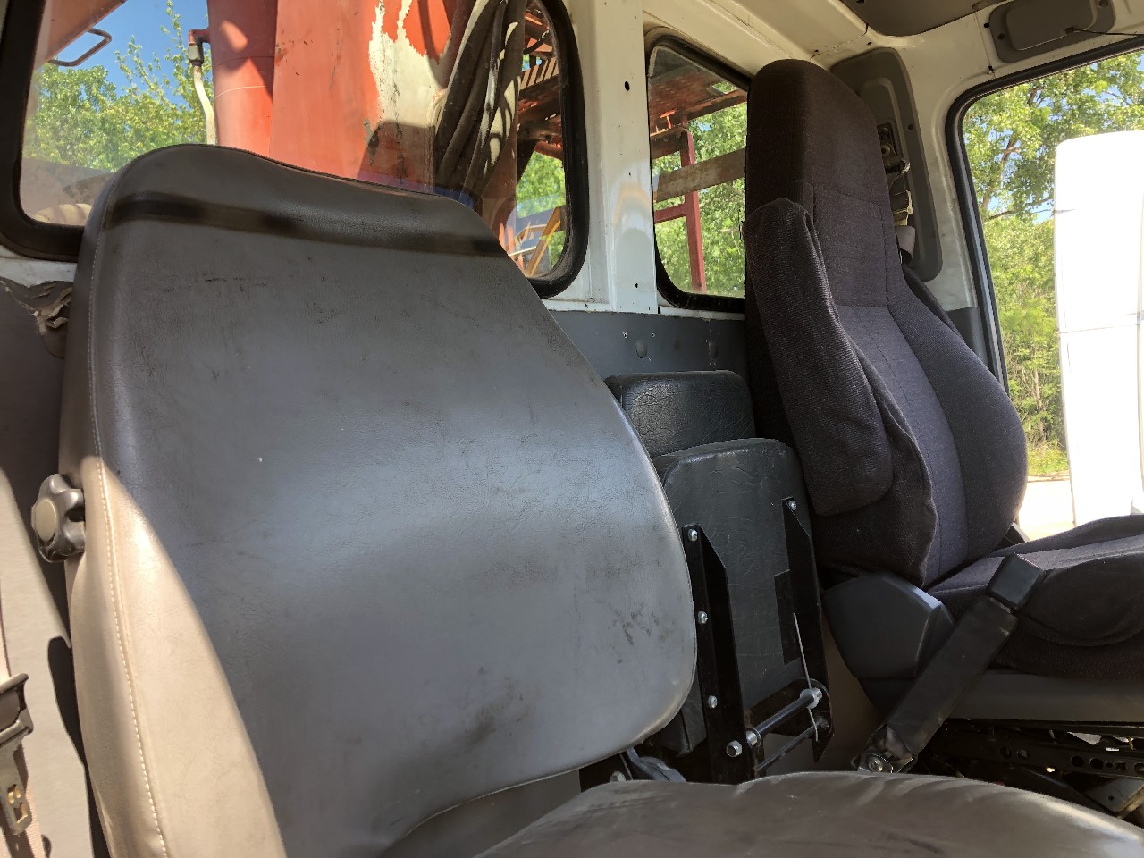 Ford L9511 Parts Unit for Sale