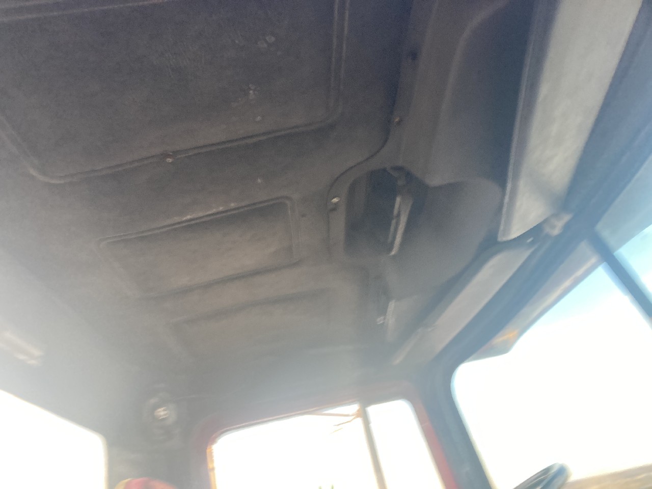 Mack R600 Parts Unit for Sale