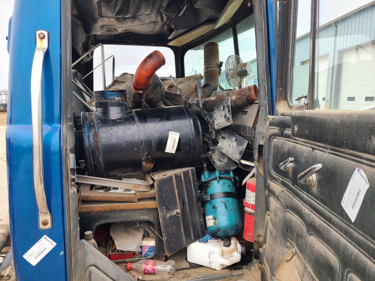 Mack R600 Parts Unit for Sale