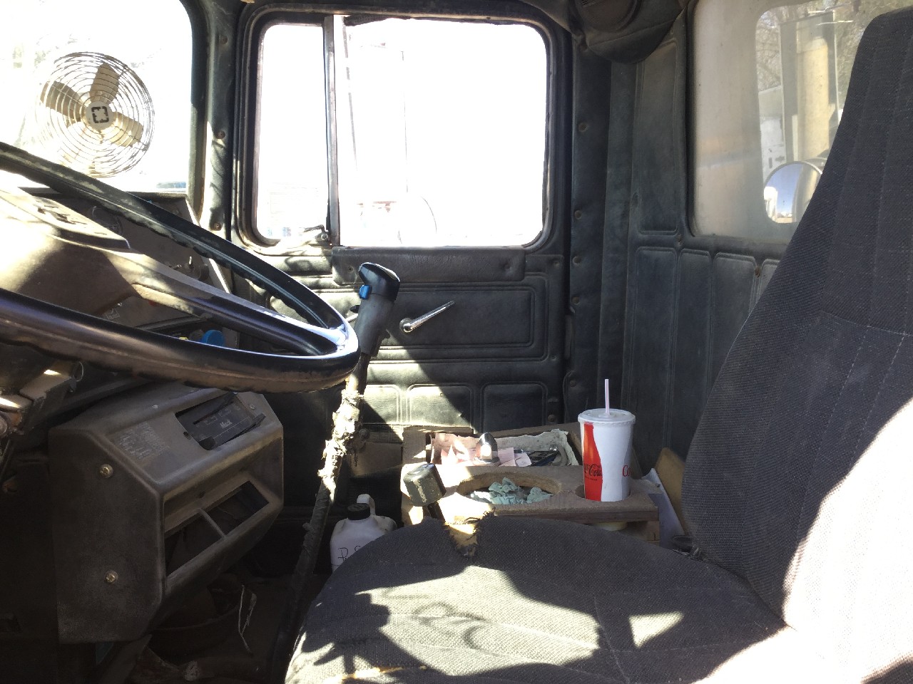 Mack R600 Parts Unit for Sale