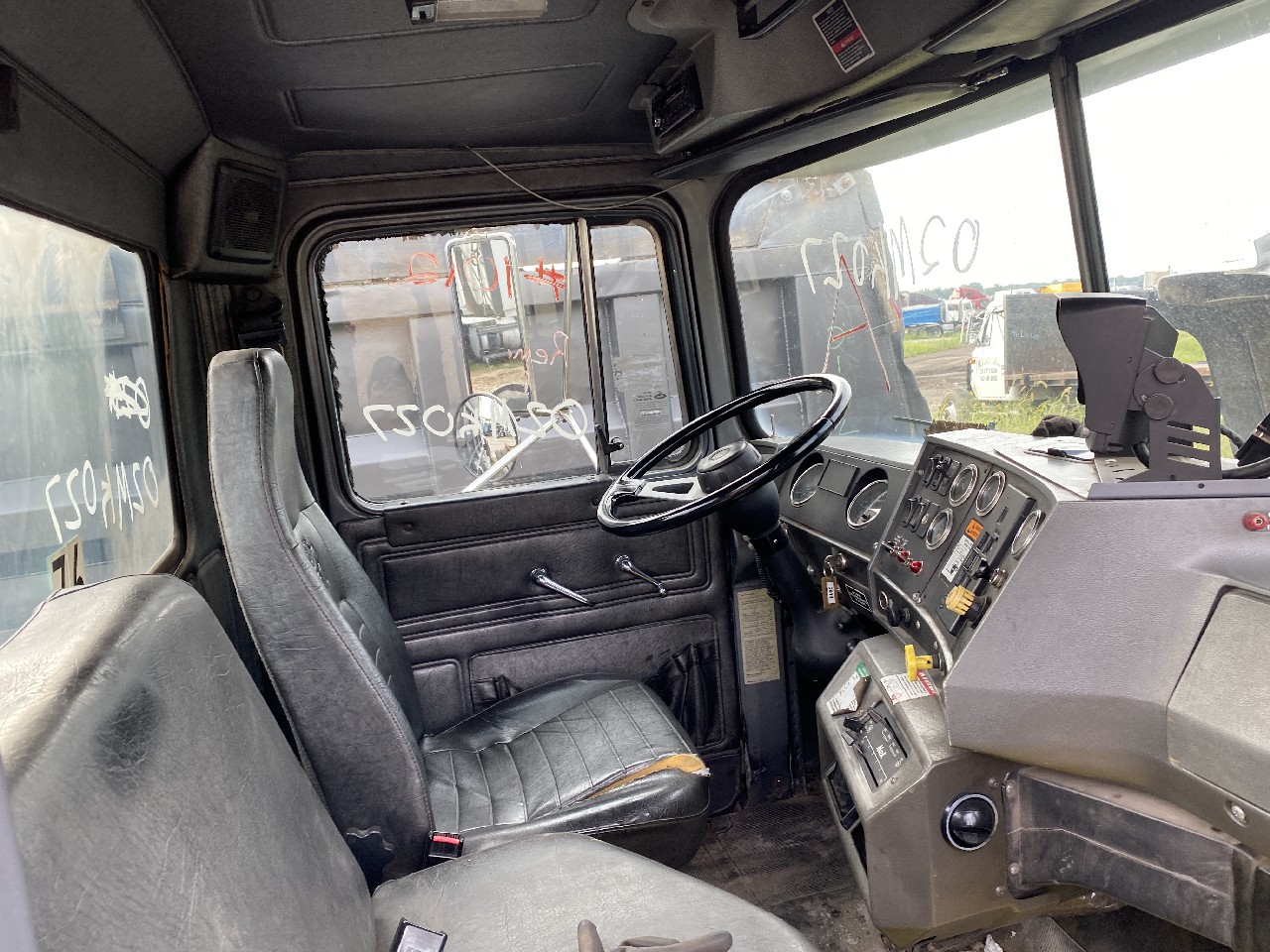 Mack RD600 Floor Mat for Sale