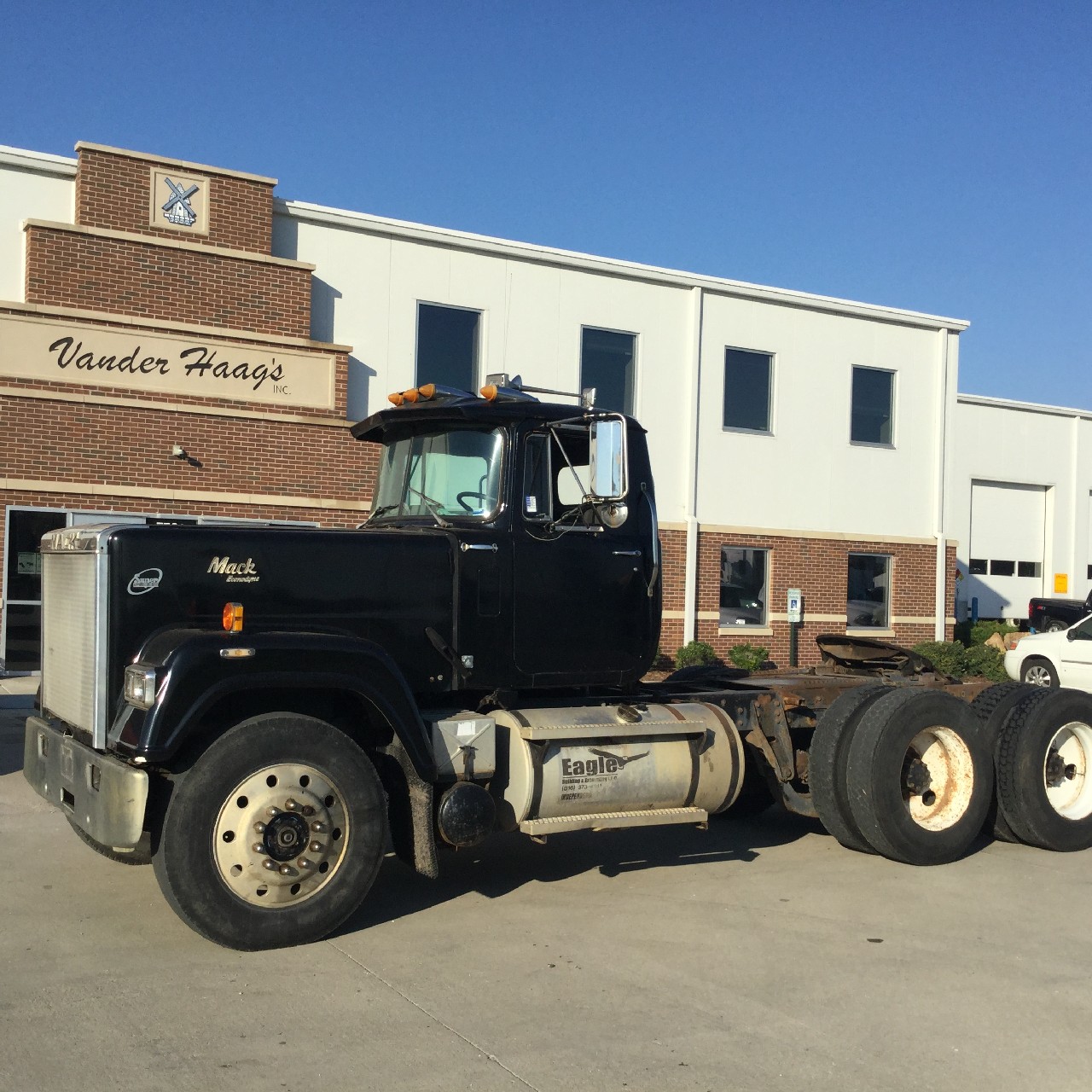 Mack RW SUPERLINER Truck for Sale