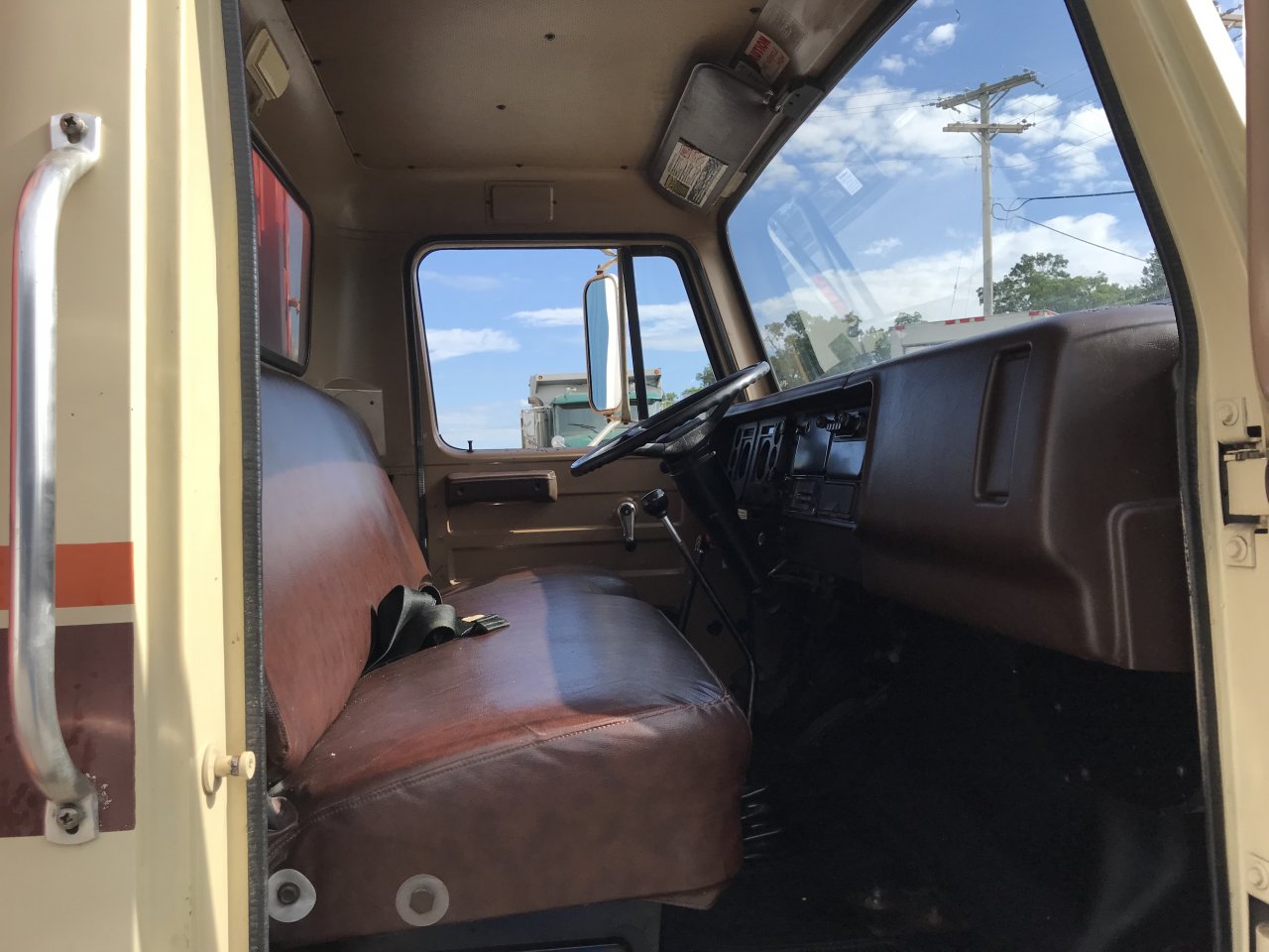 International S1600 Truck for Sale