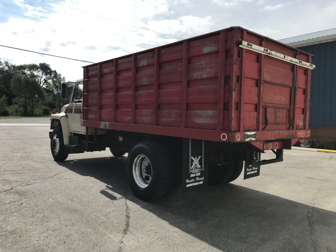 International S1600 Truck for Sale