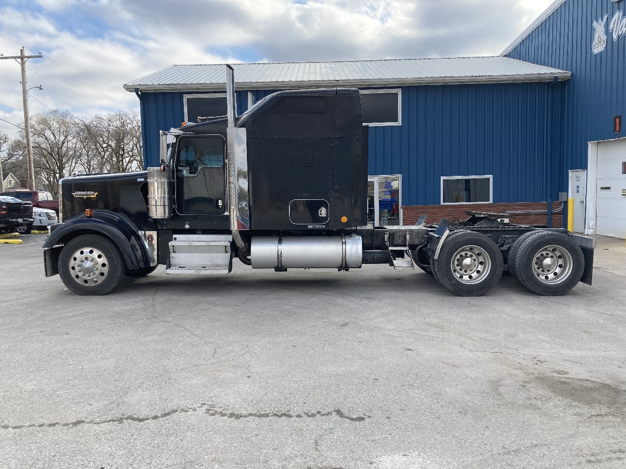 Kenworth W900B Truck for Sale