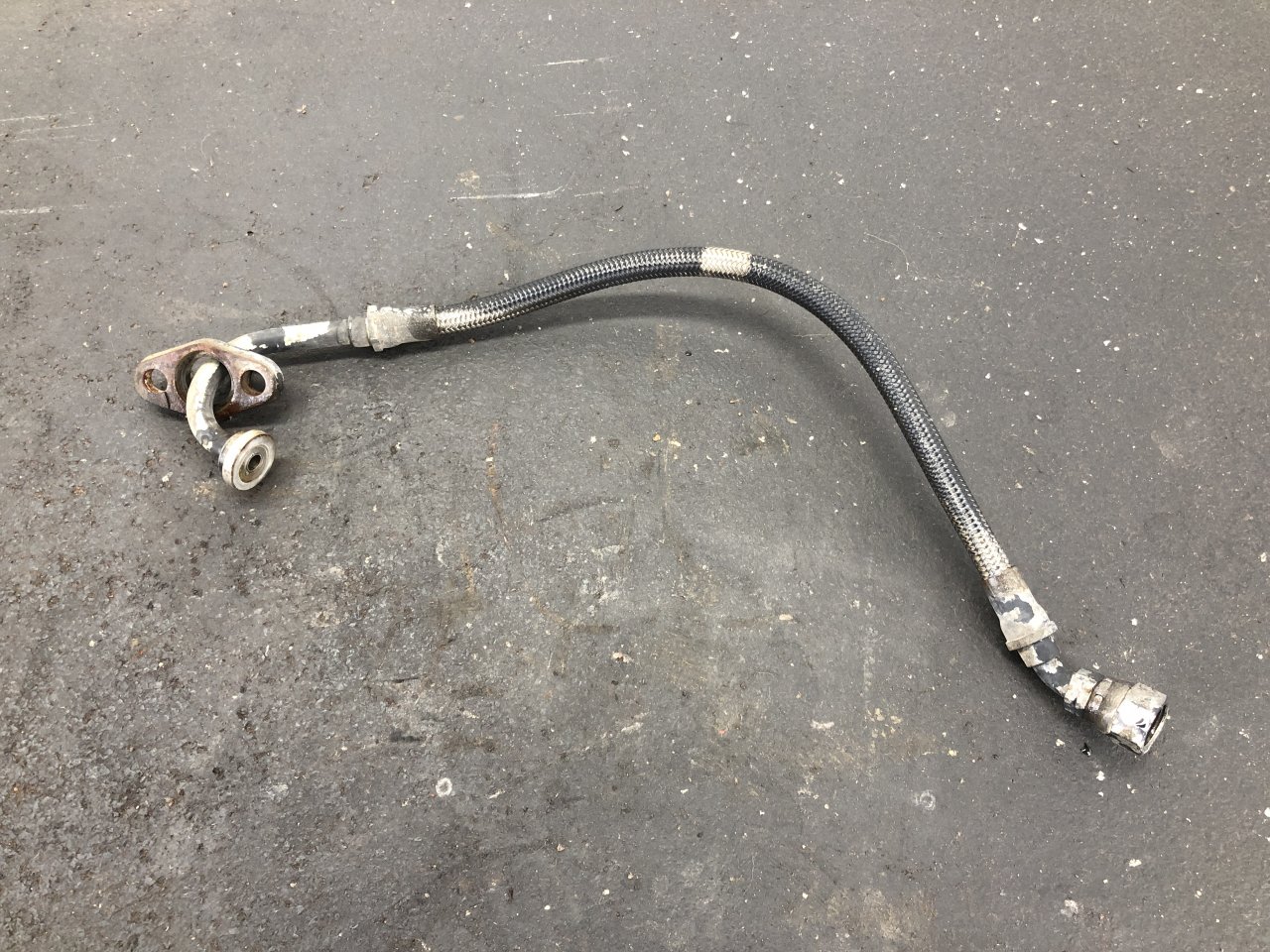 3882443 | Cummins L10 Engine Oil Line for Sale
