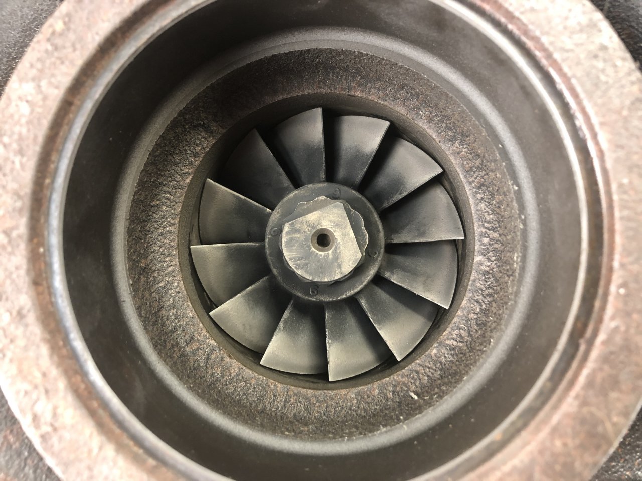 2052194 | Paccar MX13 Engine Turbocharger for Sale