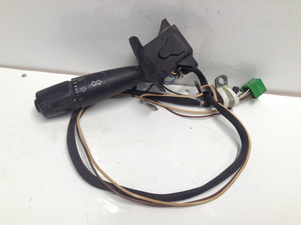480791 | Peterbilt 384 Turn Signal/Column Switch for Sale