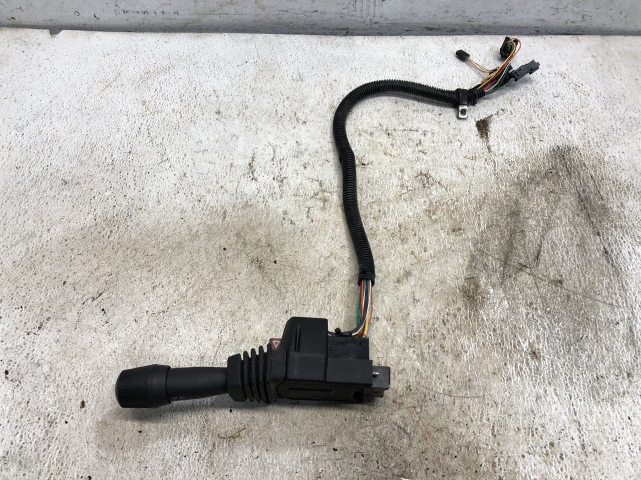3566945C91 | International 4700 Turn Signal/Column Switch for Sale