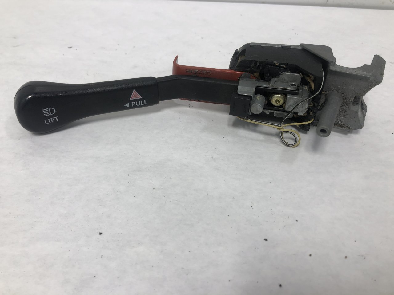 120302A | Freightliner COLUMBIA 120 Turn Signal/Column Switch for Sale