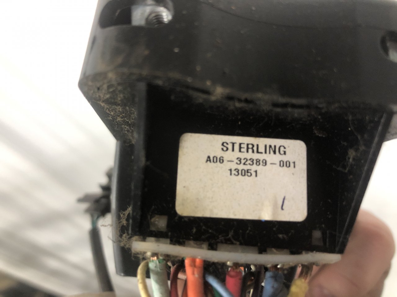 A06-32389-001 | Sterling L8513 Turn Signal/Column Switch for Sale