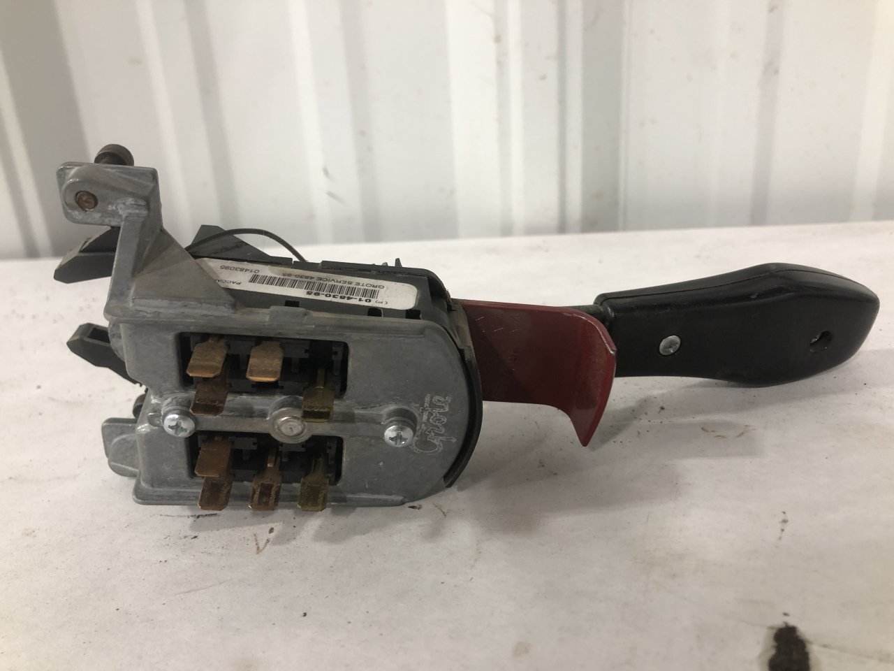 01-4830-95 | Kenworth T370 Turn Signal/Column Switch for Sale