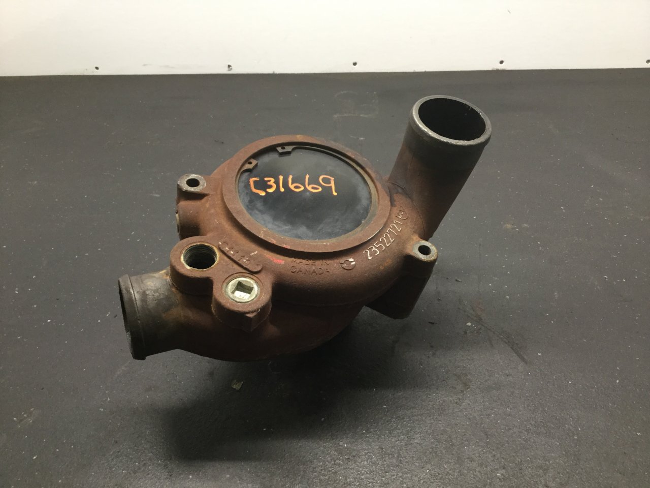 23522721 | Detroit 60 SER 12.7 Engine Water Pump for Sale