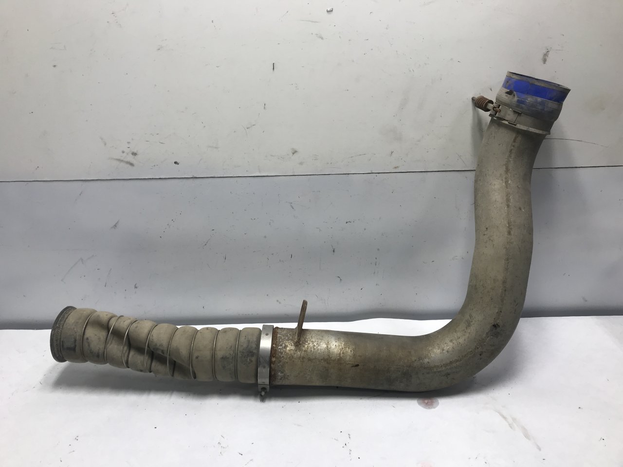 Volvo D13 Water Transfer Tube for Sale