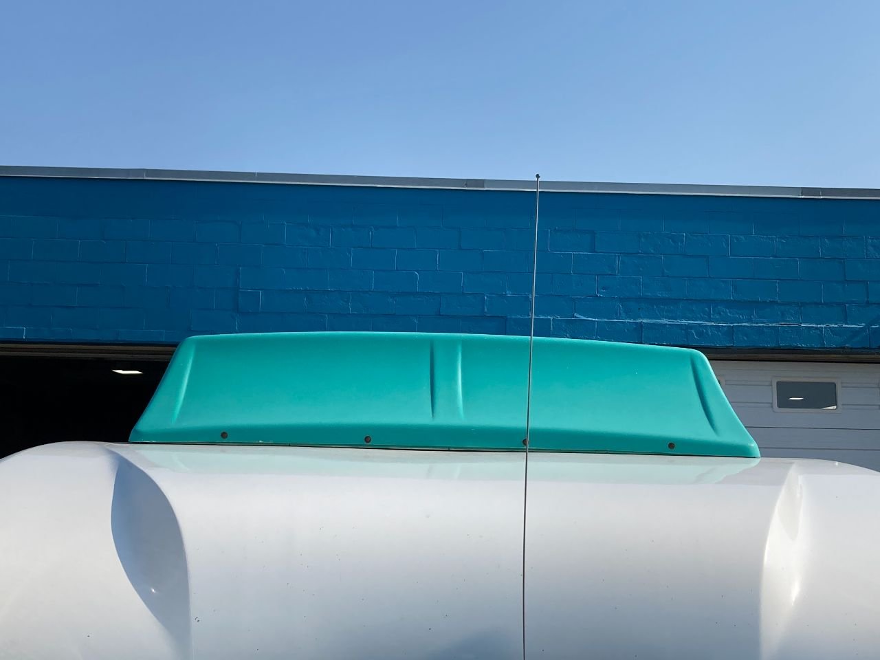 Peterbilt 389 Wind Deflector for Sale