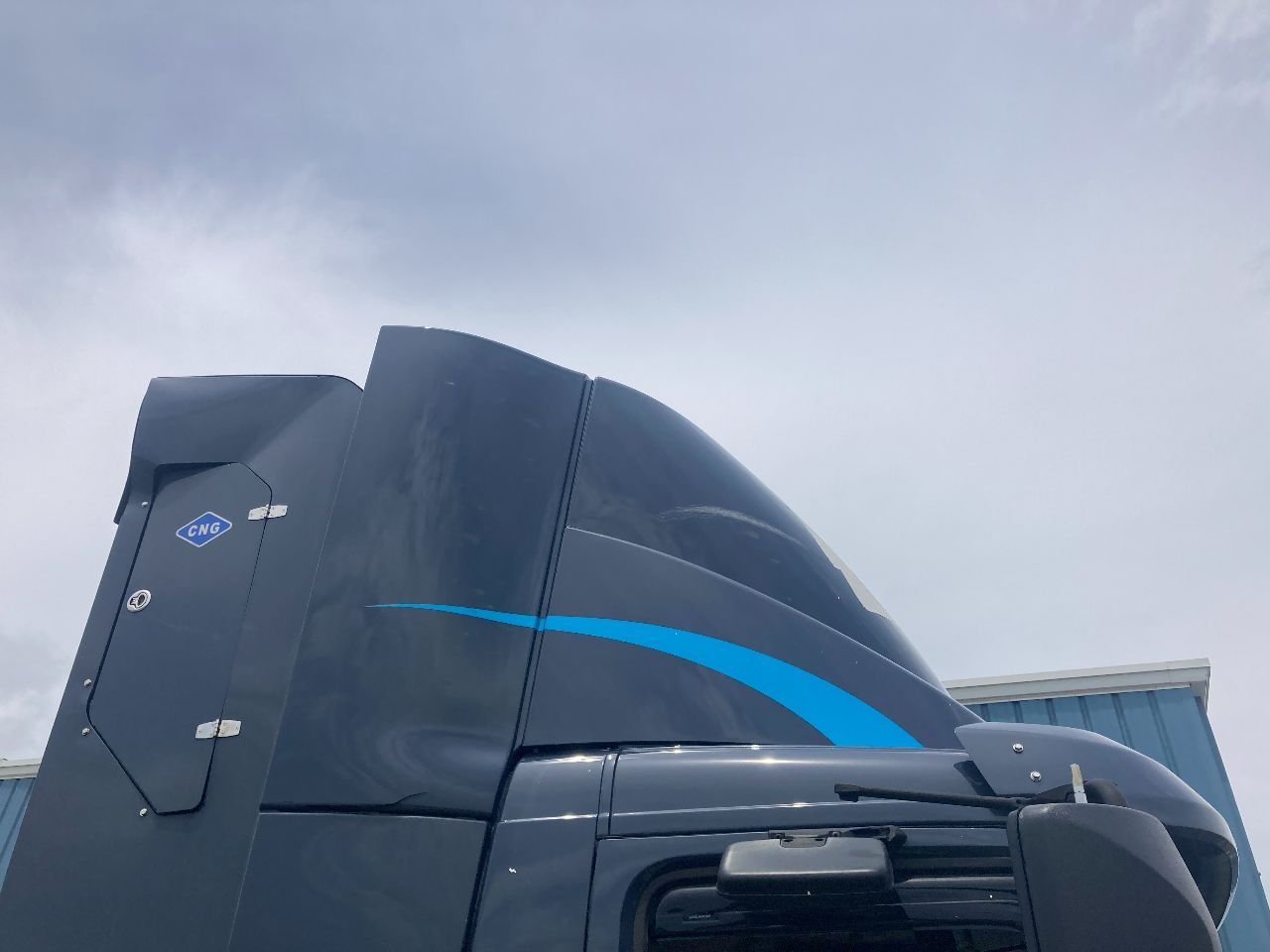 20543170 | Volvo VNR-ZE Wind Deflector for Sale