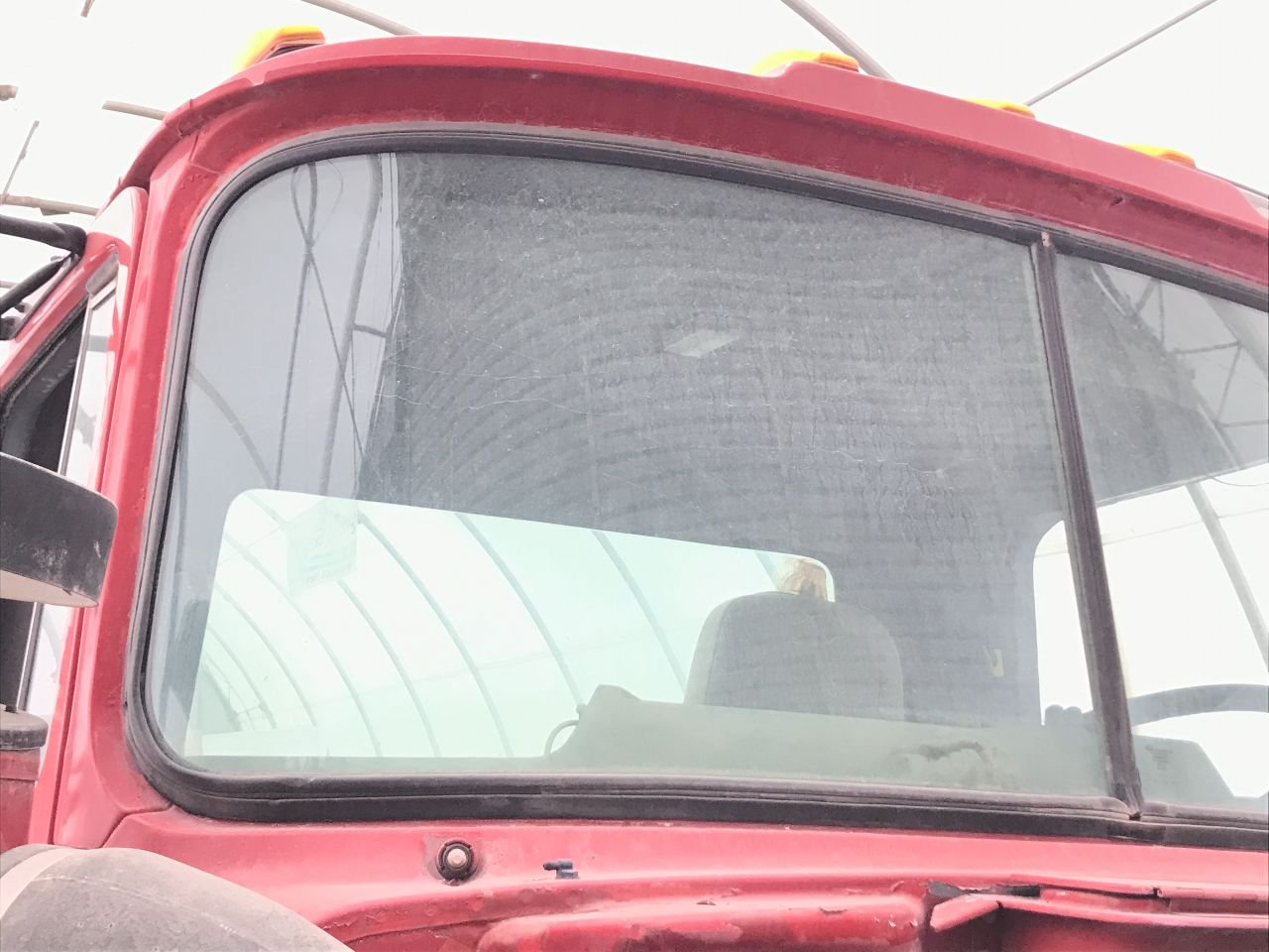 Mack RD600 Windshield for Sale