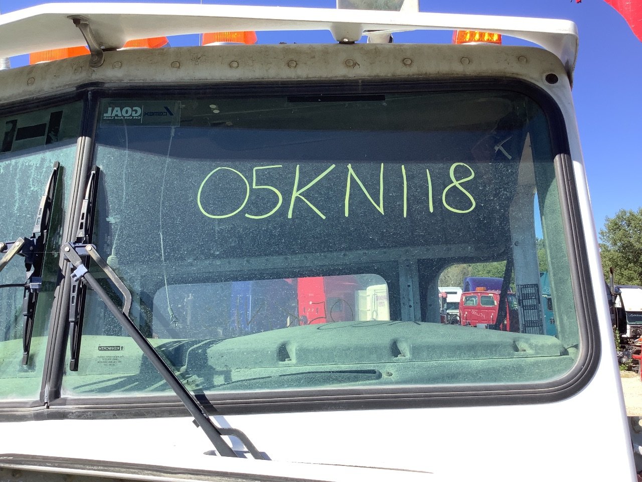K136-157 | Kenworth W900S Windshield for Sale