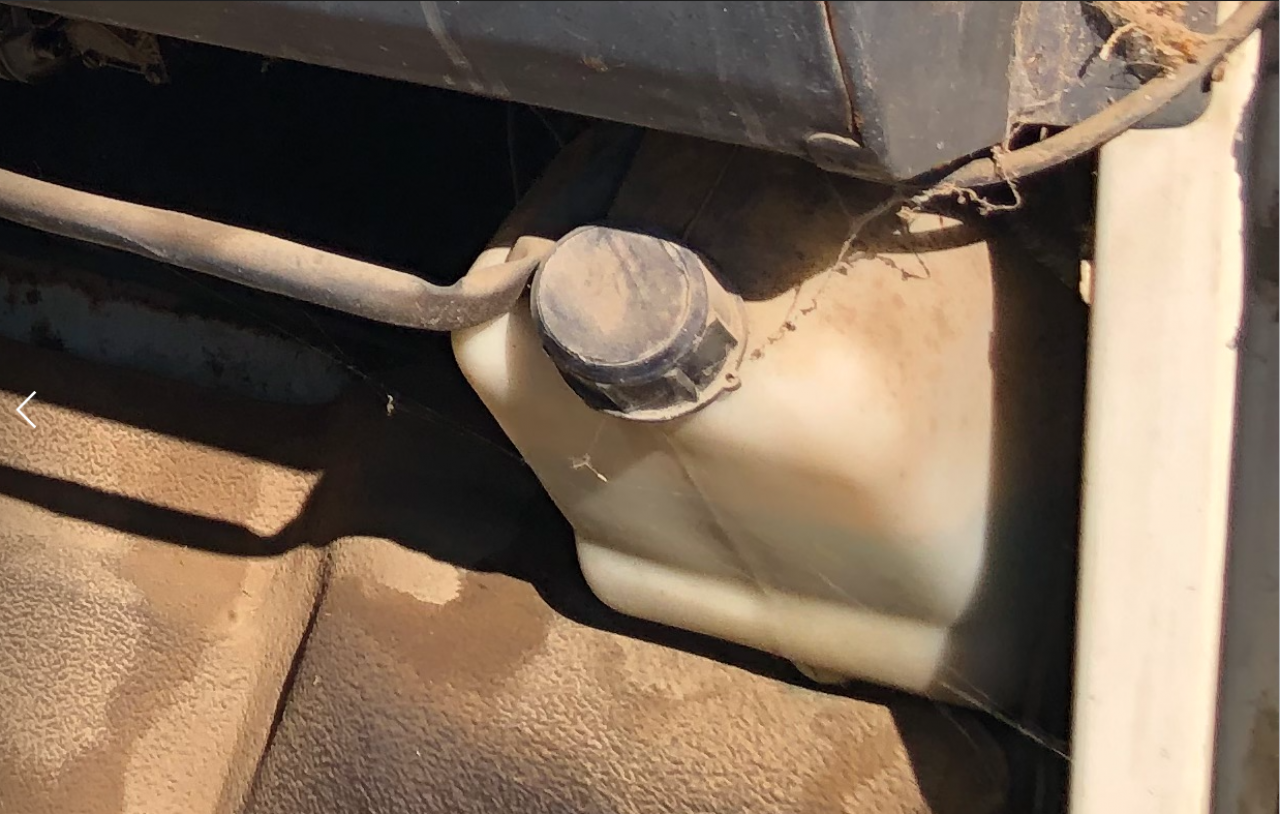 Peterbilt 200 LCF Windshield Washer Reservoir for Sale