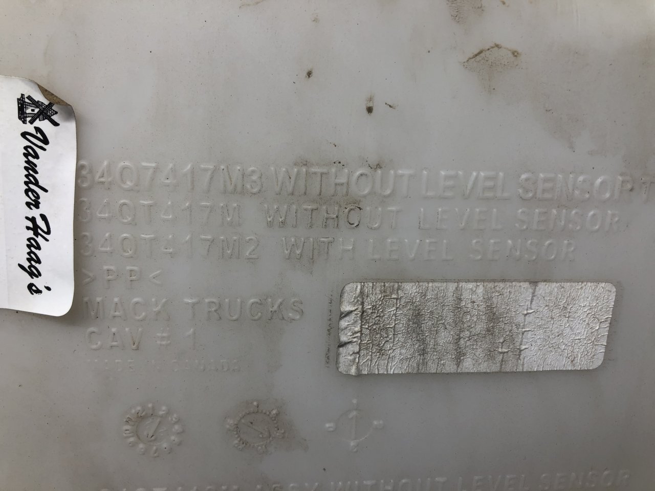 34Q7417M | Mack ANTHEM (AN) Windshield Washer Reservoir for Sale