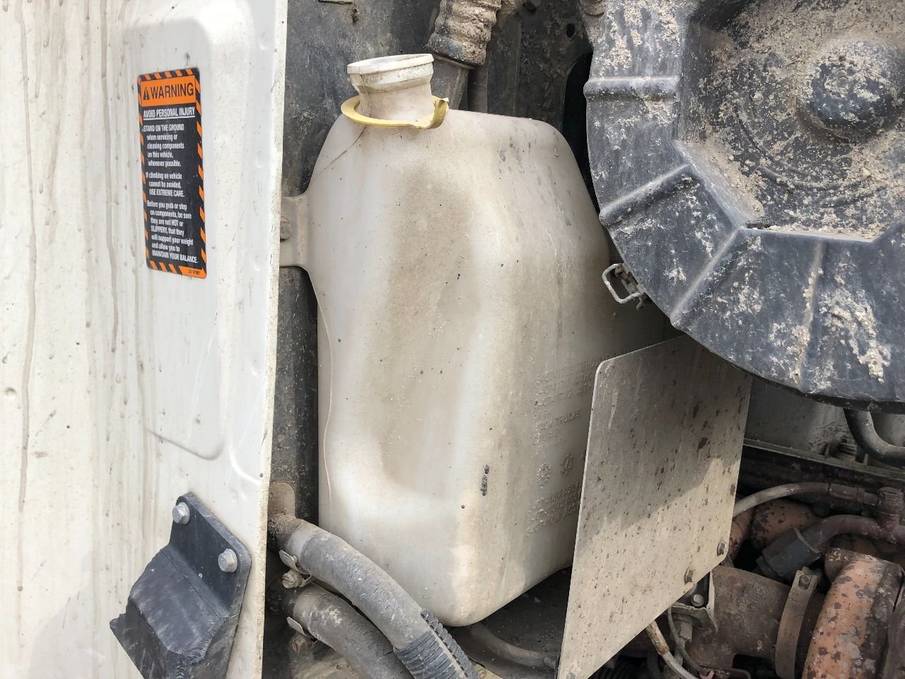 Mack GU713 Windshield Washer Reservoir for Sale