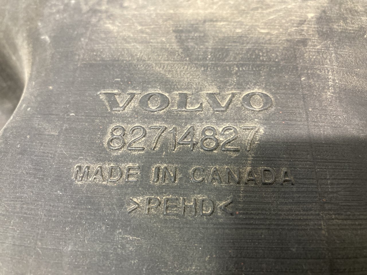 82714827 | Volvo VNL Windshield Washer Reservoir for Sale