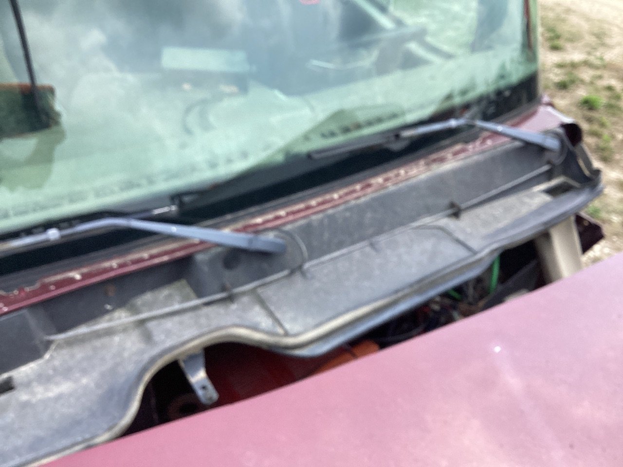 International 5900I Windshield Wiper Arm for Sale