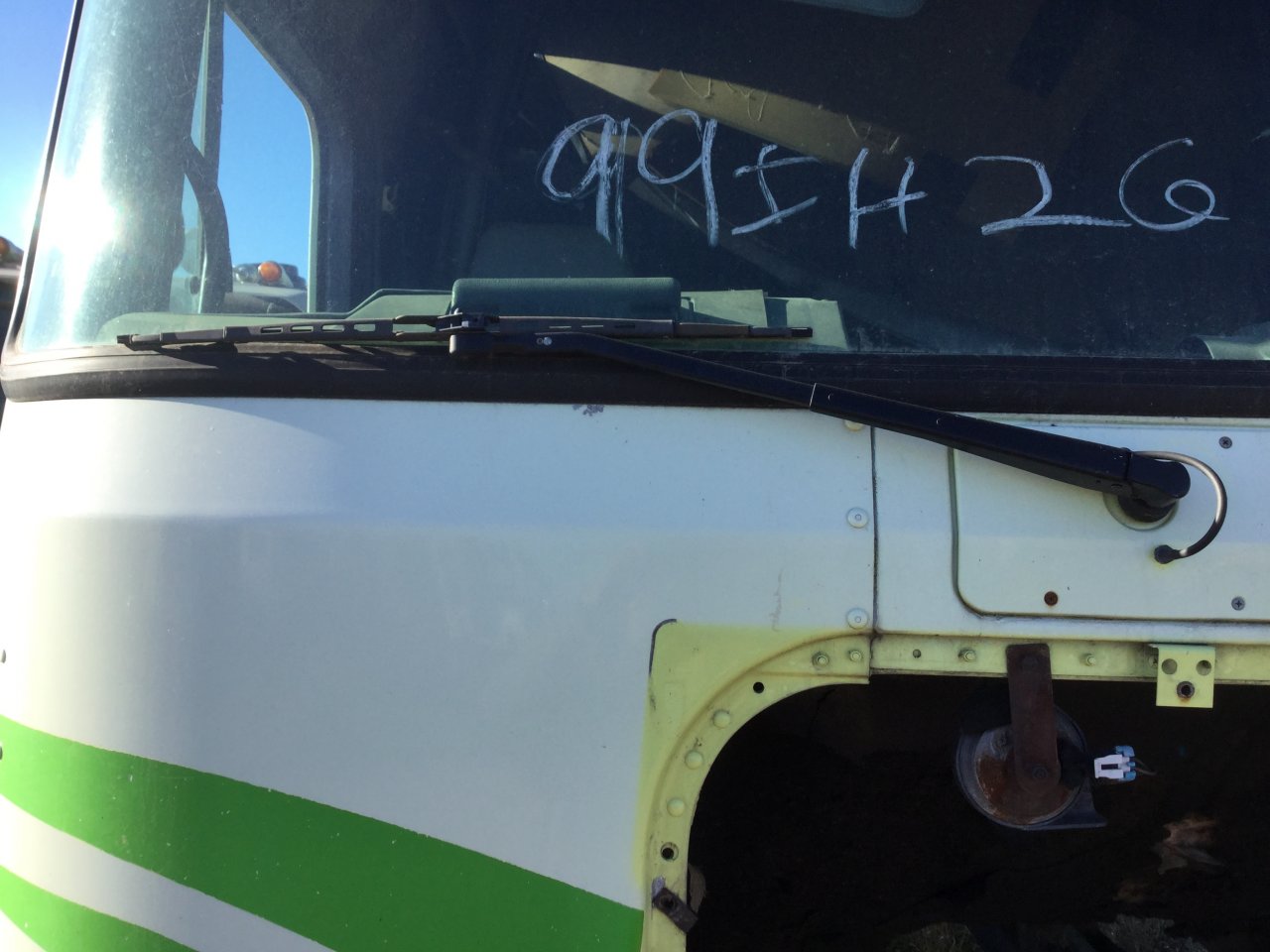 International 9800 Windshield Wiper Arm for Sale