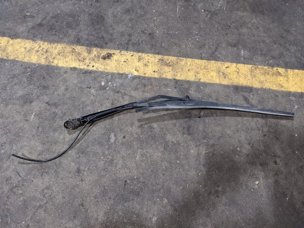 Freightliner CASCADIA Windshield Wiper Arm for Sale