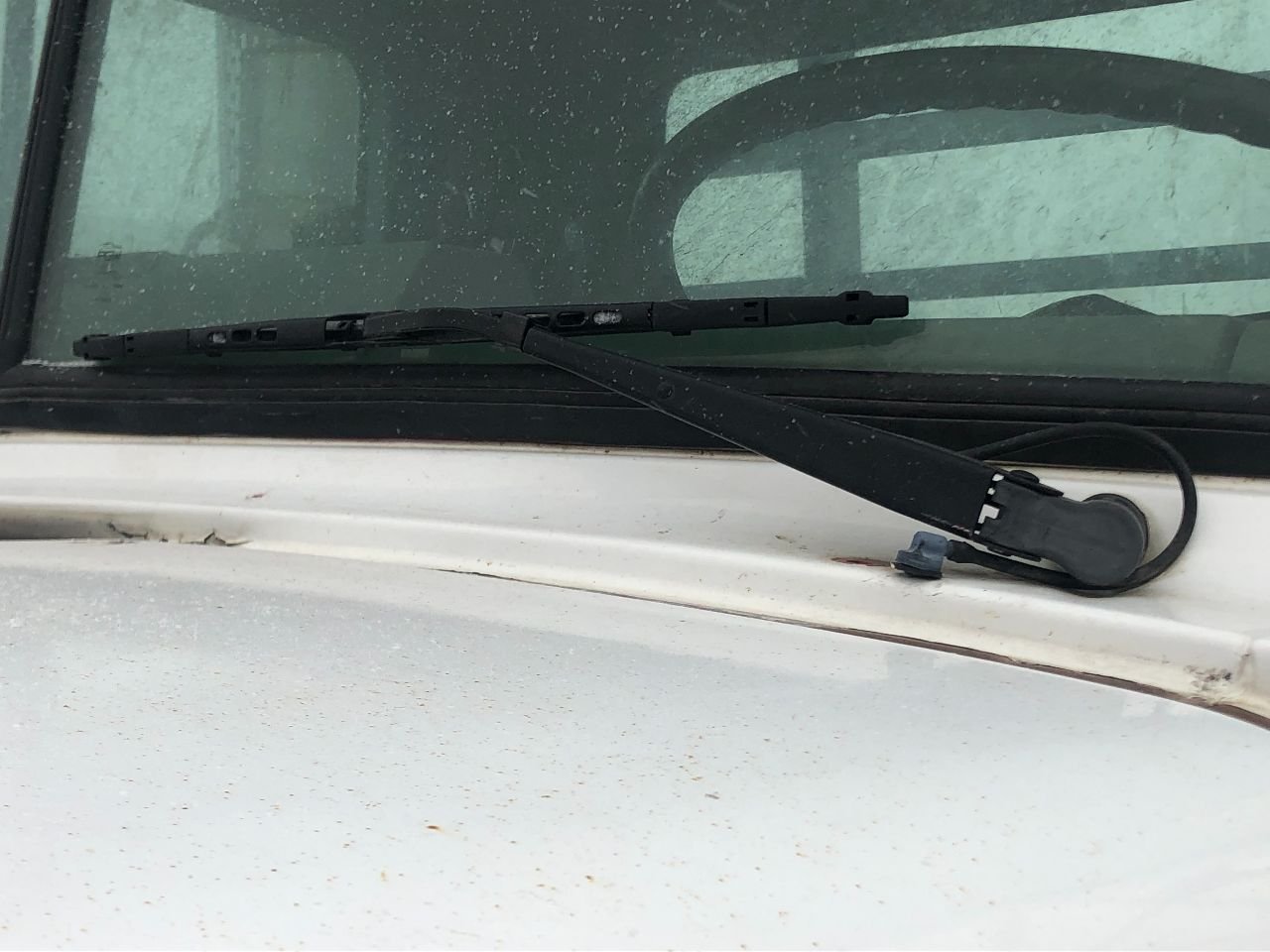Mack RB600 Windshield Wiper Arm for Sale