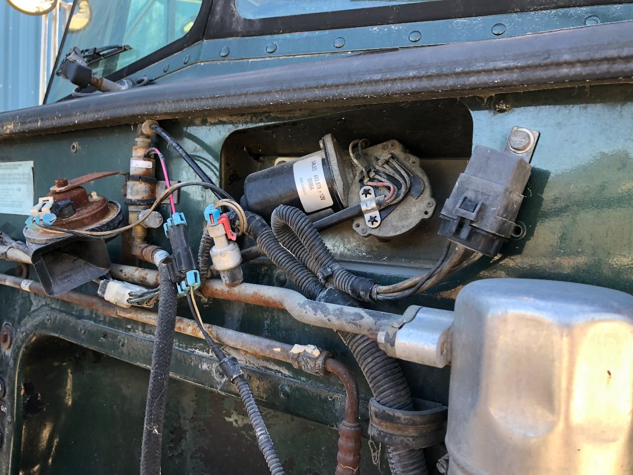 Peterbilt 379 Wiper Motor, Windshield for Sale