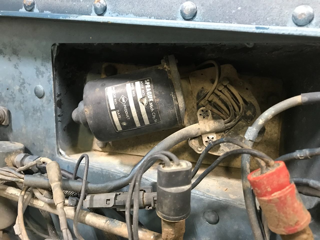 18-03676 | Peterbilt 379 Windshield Wiper Motor for Sale