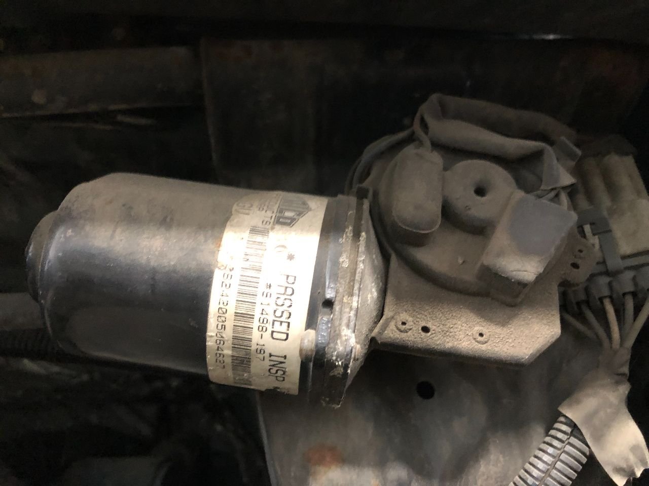 International 4300 Windshield Wiper Motor for Sale
