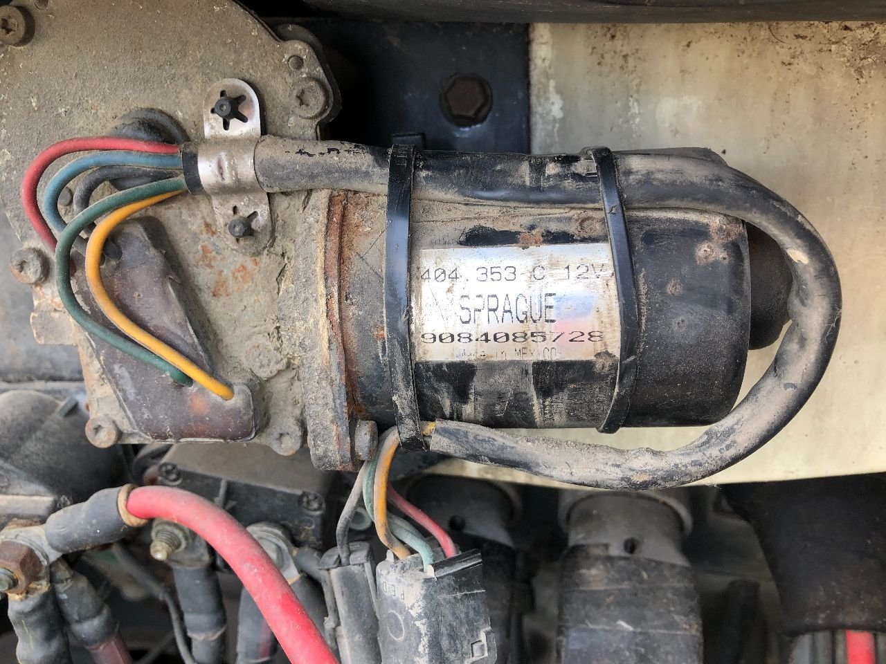 9084085728 | Mack CH600 Windshield Wiper Motor for Sale