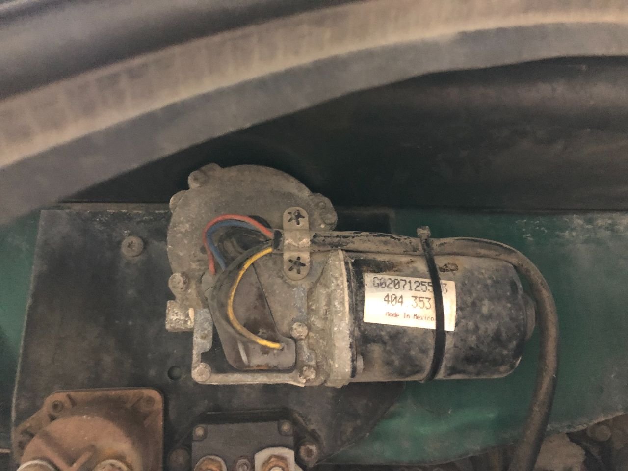 Mack CH600 Windshield Wiper Motor for Sale
