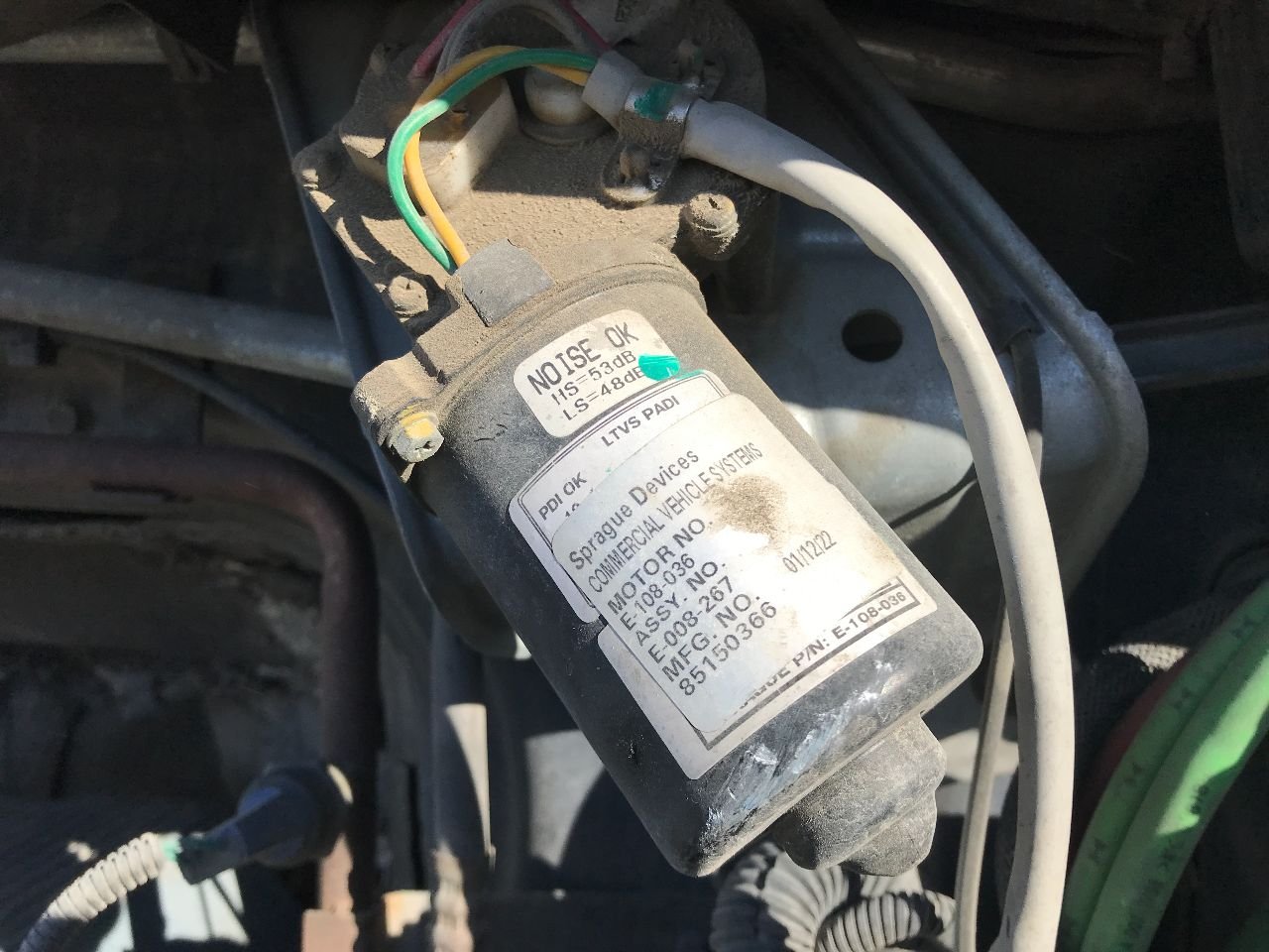 E-008-267 | Volvo VNL Windshield Wiper Motor for Sale