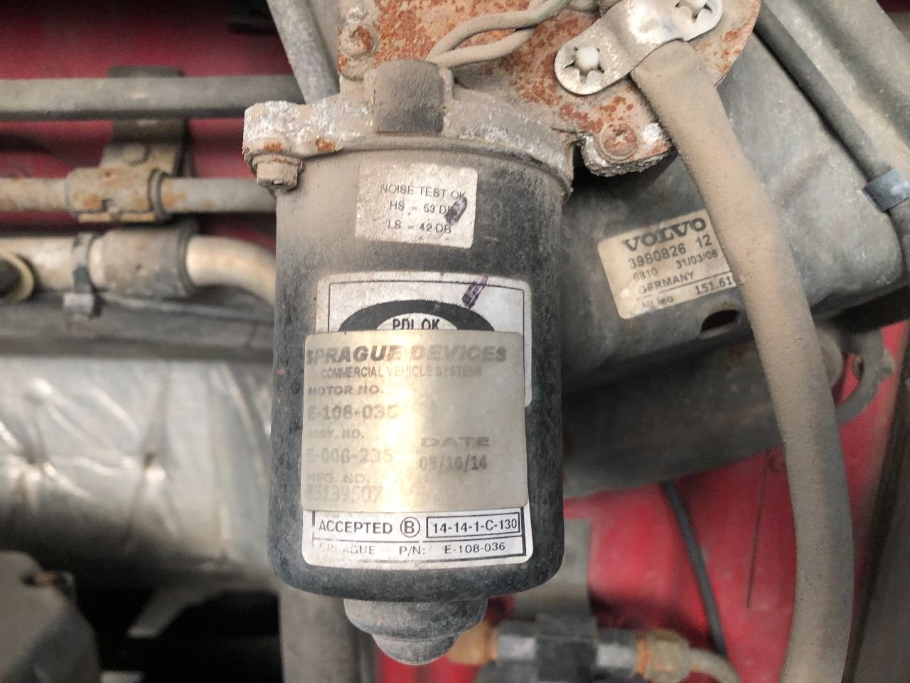 E-108-035 | Volvo VNL Windshield Wiper Motor for Sale