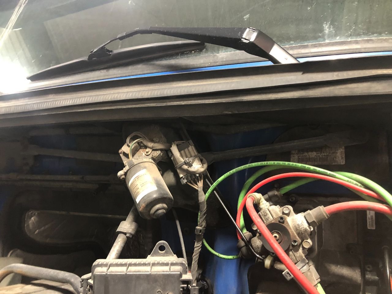 E-008-236 | Volvo VNM Windshield Wiper Motor for Sale