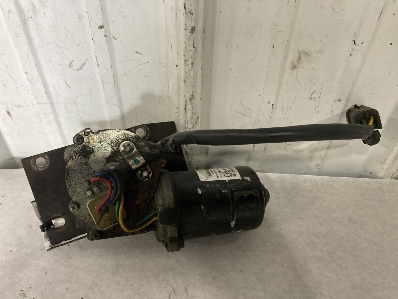 E-108-011 | Volvo WAH Windshield Wiper Motor for Sale